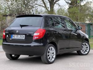 Melns Skoda Fabia 2015 Jelgava, ar dzinēja tilpumu 1.20 L un nobraukumu 234 tūkst. km par 4800 €, foto 5 vietnē AUTOMOTO.COM.LV
