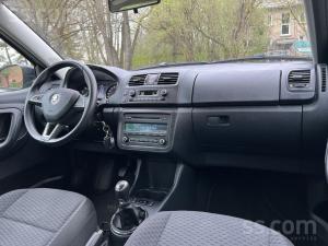 Melns Skoda Fabia 2015 Jelgava, ar dzinēja tilpumu 1.20 L un nobraukumu 234 tūkst. km par 4800 €, foto 14 vietnē AUTOMOTO.COM.LV