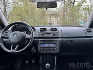Melns Skoda Fabia 2015 Jelgava, ar dzinēja tilpumu 1.20 L un nobraukumu 234 tūkst. km par 4800 €, foto 15 vietnē AUTOMOTO.COM.LV