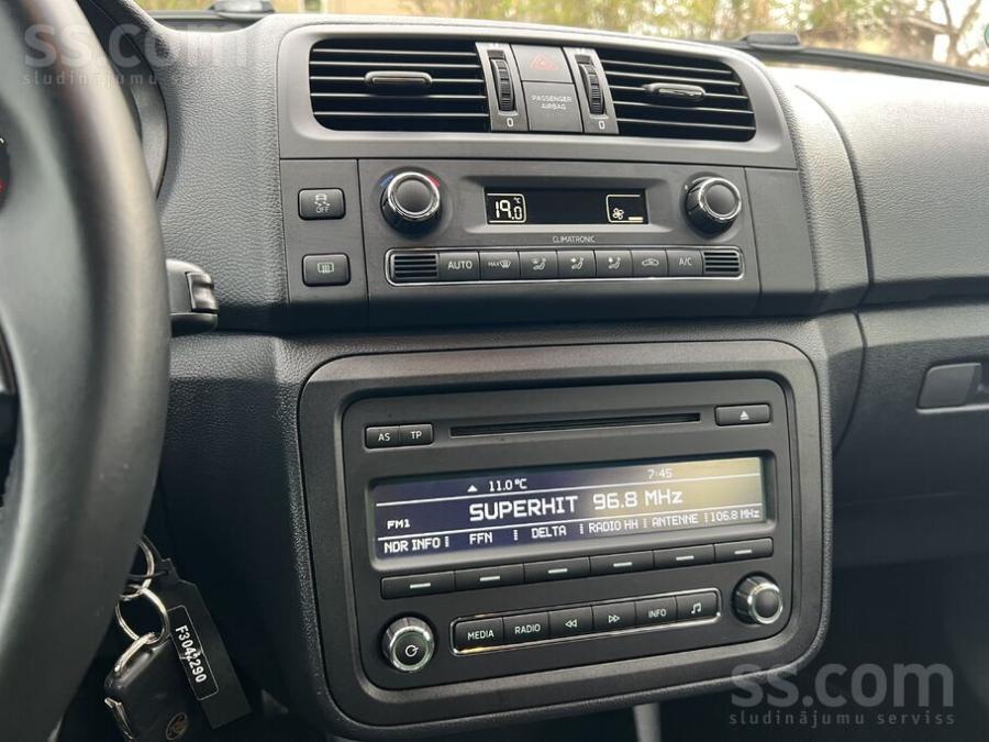 Melns Skoda Fabia 2015 Jelgava, ar dzinēja tilpumu 1.20 L un nobraukumu 234 tūkst. km par 4800 €, foto 21 vietnē AUTOMOTO.COM.LV