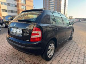 Black Skoda Fabia 2005 in Riga, with an engine capacity of 1.20 L and mileage of 0 thousand km for 1300 €, photo 6 on AUTOMOTO.COM.LV
