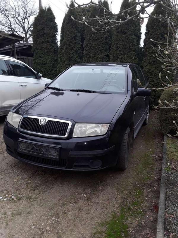 Black Skoda Fabia 2005 in Kaunas, with an engine capacity of 1.90 L and mileage of 314 thousand km for 750 €, photo 1 on AUTOMOTO.COM.LV