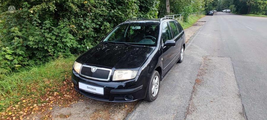 Black Skoda Fabia 2005 in Vilnius, with an engine capacity of 1.39 L and mileage of 190 thousand km for 1950 €, photo 3 on AUTOMOTO.COM.LV