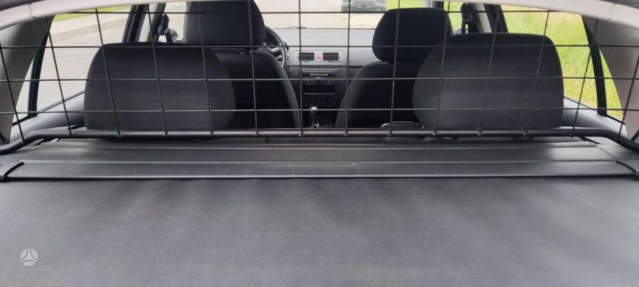 Black Skoda Fabia 2005 in Vilnius, with an engine capacity of 1.39 L and mileage of 190 thousand km for 1950 €, photo 8 on AUTOMOTO.COM.LV