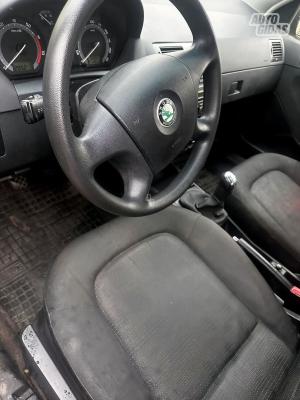 Black Skoda Fabia 2006 in Vilnius, with an engine capacity of 1.20 L and mileage of 109 thousand km for 1850 €, photo 6 on AUTOMOTO.COM.LV
