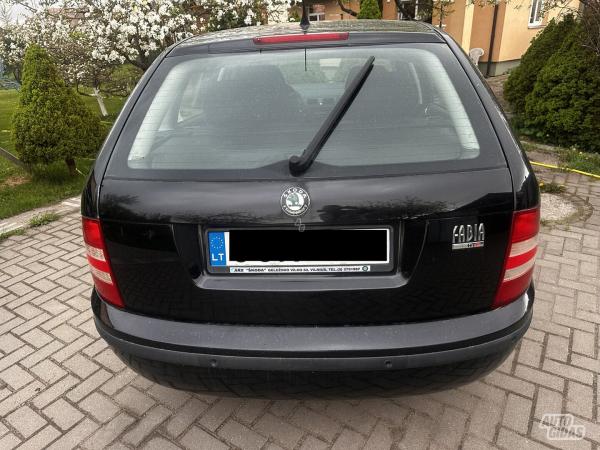 Black Skoda Fabia 2006 in Vilnius, with an engine capacity of 1.20 L and mileage of 109 thousand km for 1850 €, photo 7 on AUTOMOTO.COM.LV