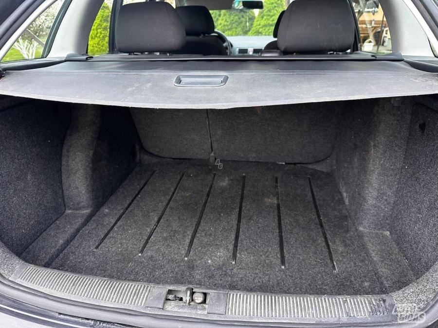Black Skoda Fabia 2006 in Vilnius, with an engine capacity of 1.20 L and mileage of 109 thousand km for 1850 €, photo 9 on AUTOMOTO.COM.LV