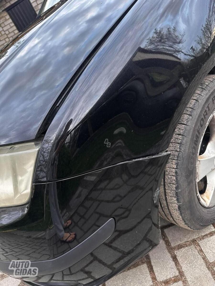 Black Skoda Fabia 2006 in Vilnius, with an engine capacity of 1.20 L and mileage of 109 thousand km for 1850 €, photo 11 on AUTOMOTO.COM.LV