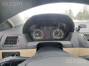 Black Skoda Fabia 2006 in Daugavpils, with an engine capacity of 1.40 L and mileage of 391 thousand km for 950 €, photo 13 on AUTOMOTO.COM.LV