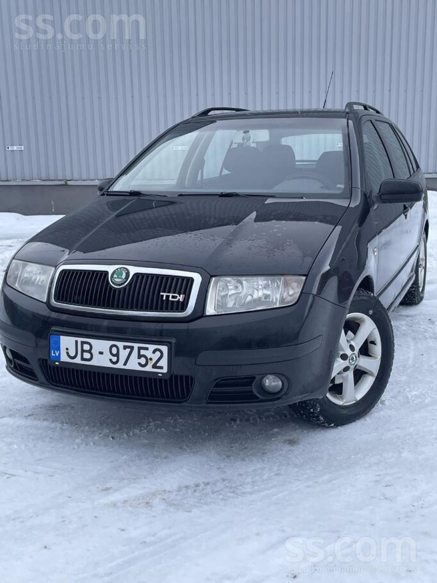 Melns Skoda Fabia 2007 Rīga, ar dzinēja tilpumu 1.90 L un nobraukumu 317 tūkst. km par 1400 €, foto 1 vietnē AUTOMOTO.COM.LV