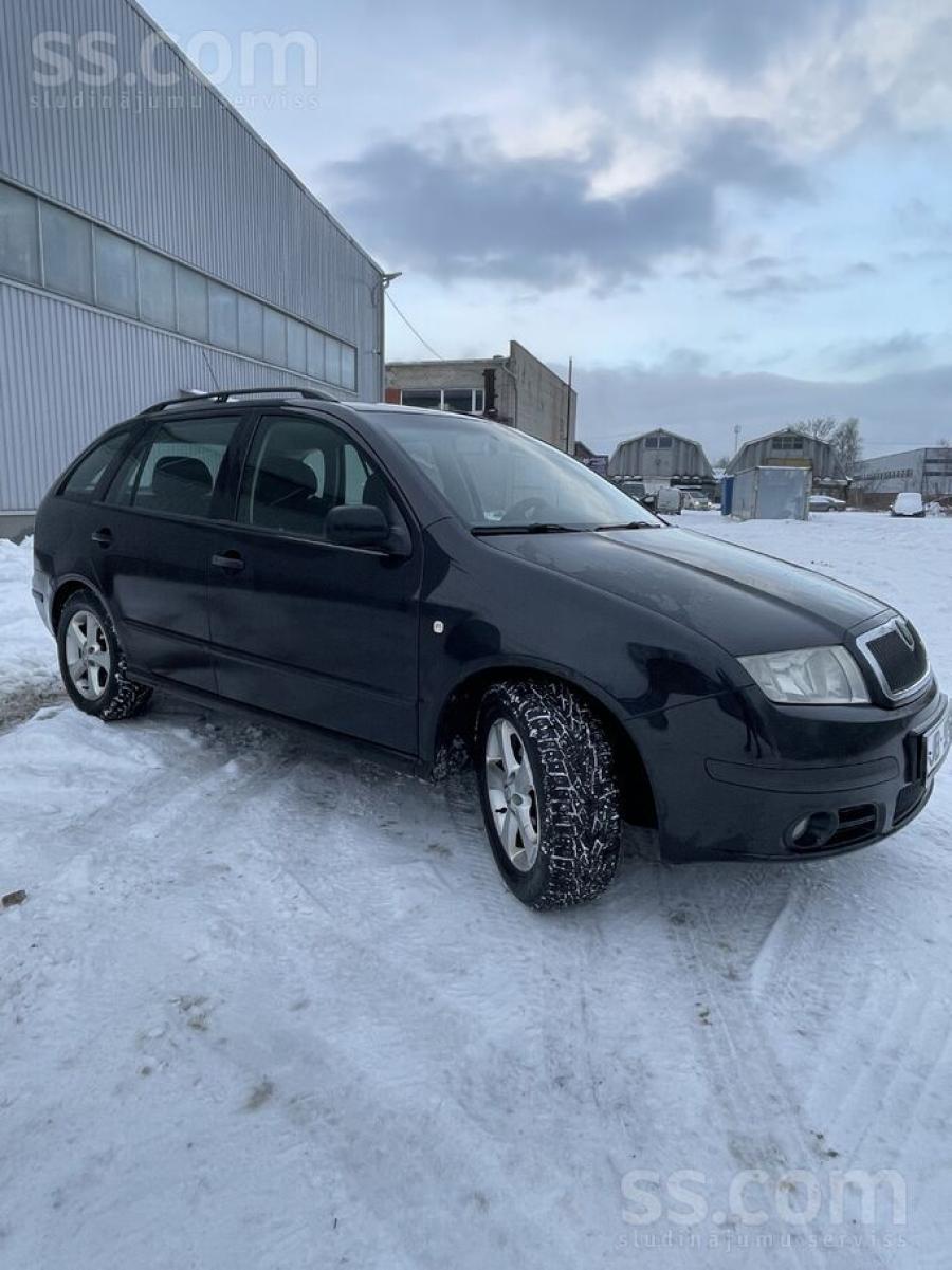 Melns Skoda Fabia 2007 Rīga, ar dzinēja tilpumu 1.90 L un nobraukumu 317 tūkst. km par 1400 €, foto 4 vietnē AUTOMOTO.COM.LV