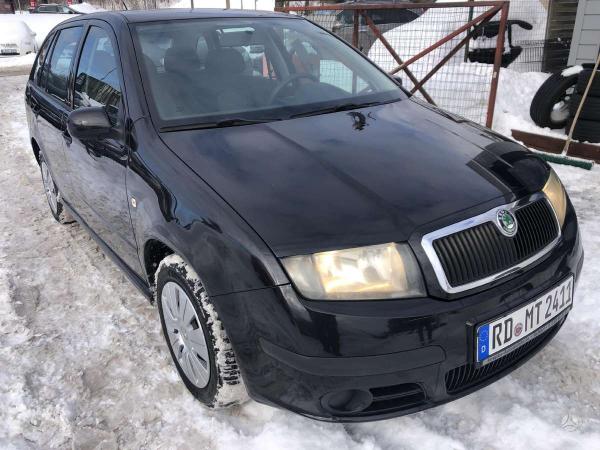 Black Skoda Fabia 2007 in Klaipeda, with an engine capacity of 1.39 L and mileage of 270 thousand km for 1350 €, photo 4 on AUTOMOTO.COM.LV