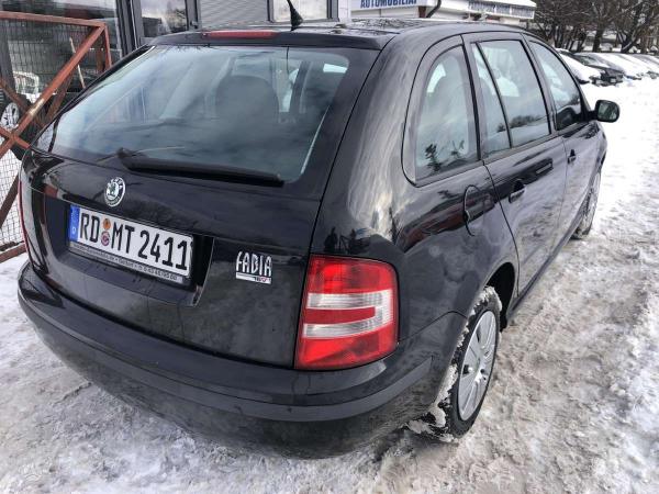 Black Skoda Fabia 2007 in Klaipeda, with an engine capacity of 1.39 L and mileage of 270 thousand km for 1350 €, photo 5 on AUTOMOTO.COM.LV