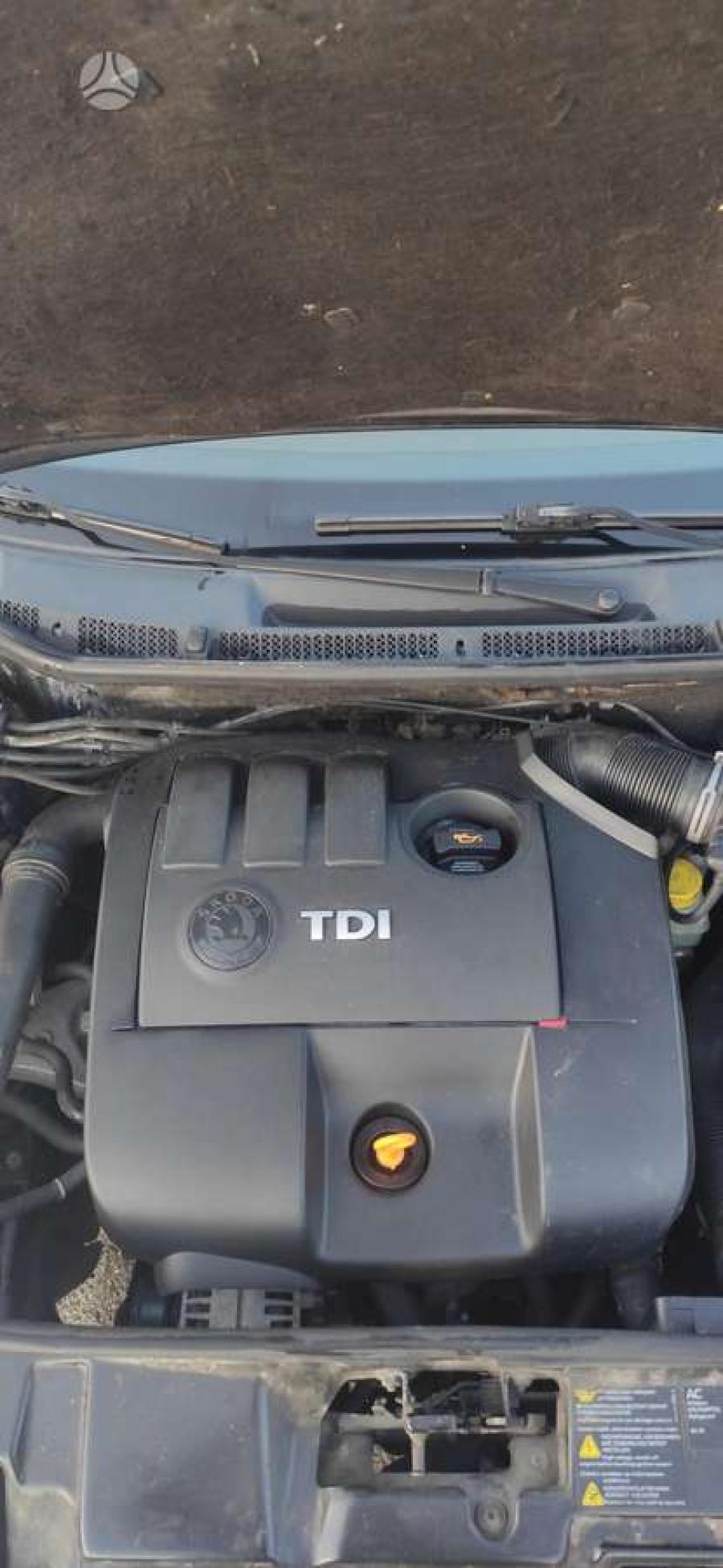 Melns Skoda Fabia 2007 Viļņa, ar dzinēja tilpumu 1.42 L un nobraukumu 282 tūkst. km par 990 €, foto 7 vietnē AUTOMOTO.COM.LV