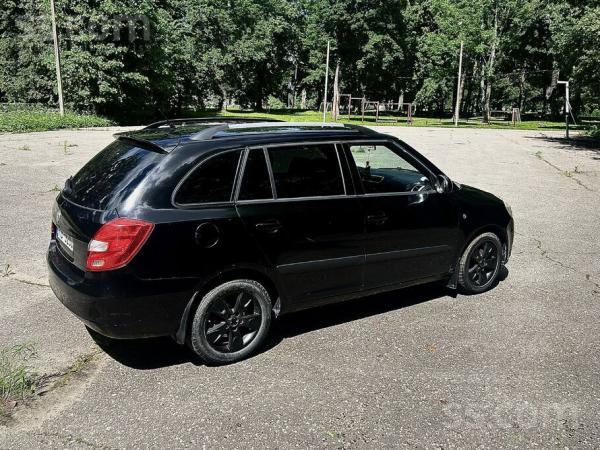 Black Skoda Fabia 2008 in Valka, with an engine capacity of 1.40 L and mileage of 440 thousand km for 2000 €, photo 3 on AUTOMOTO.COM.LV
