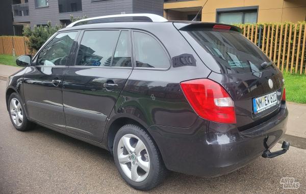 Melns Skoda Fabia 2009 Viļņa, ar dzinēja tilpumu 1.60 L un nobraukumu 196 tūkst. km par 3799 €, foto 2 vietnē AUTOMOTO.COM.LV