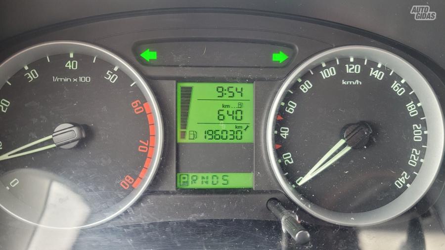 Melns Skoda Fabia 2009 Viļņa, ar dzinēja tilpumu 1.60 L un nobraukumu 196 tūkst. km par 3799 €, foto 21 vietnē AUTOMOTO.COM.LV
