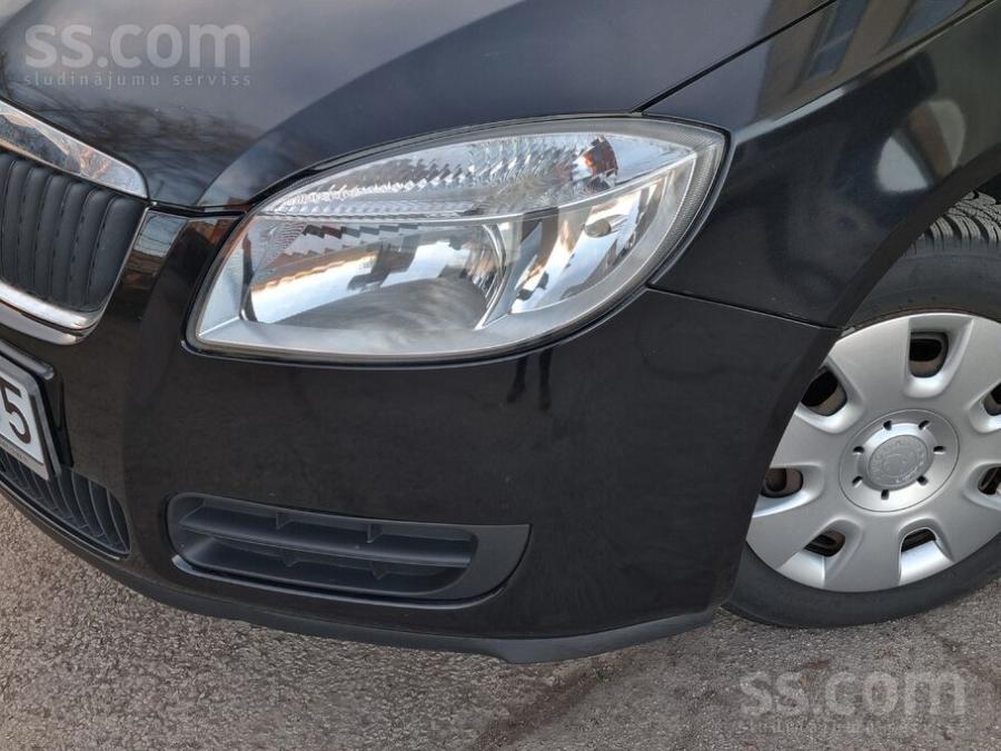 Black Skoda Fabia 2010 in Ogre, with an engine capacity of 1.40 L and mileage of 210 thousand km for 3150 €, photo 25 on AUTOMOTO.COM.LV