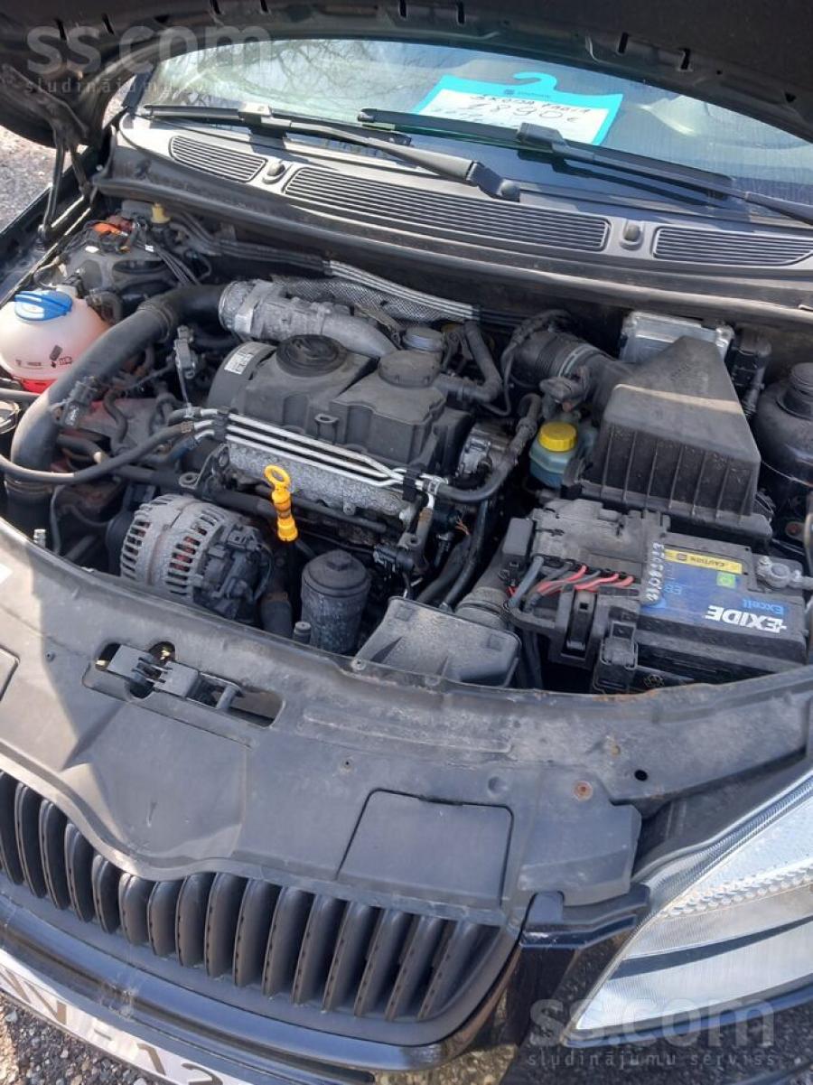 Melns Skoda Fabia 2010 Cēsis, ar dzinēja tilpumu 1.40 L un nobraukumu 318 tūkst. km par 1890 €, foto 3 vietnē AUTOMOTO.COM.LV