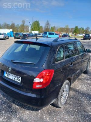 Melns Skoda Fabia 2010 Cēsis, ar dzinēja tilpumu 1.40 L un nobraukumu 318 tūkst. km par 1890 €, foto 6 vietnē AUTOMOTO.COM.LV