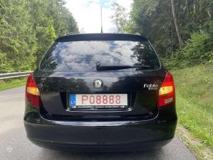 Black Skoda Fabia 2010 in Vilnius, with an engine capacity of 1.42 L and mileage of 363 thousand km for 1699 €, photo 5 on AUTOMOTO.COM.LV