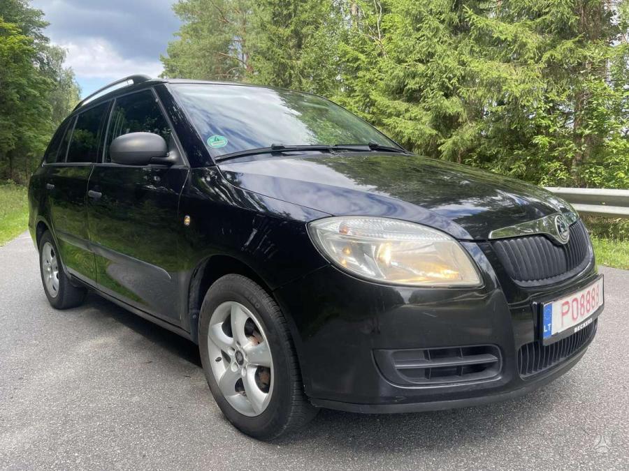 Black Skoda Fabia 2010 in Vilnius, with an engine capacity of 1.42 L and mileage of 363 thousand km for 1699 €, photo 9 on AUTOMOTO.COM.LV