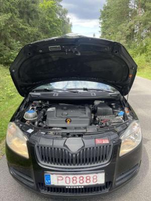 Black Skoda Fabia 2010 in Vilnius, with an engine capacity of 1.42 L and mileage of 363 thousand km for 1699 €, photo 10 on AUTOMOTO.COM.LV