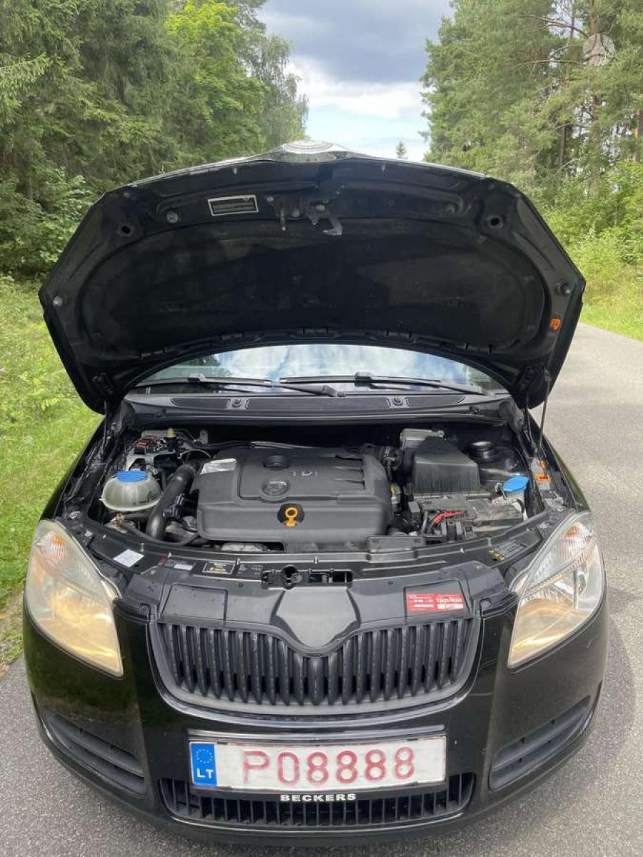 Black Skoda Fabia 2010 in Vilnius, with an engine capacity of 1.42 L and mileage of 363 thousand km for 1699 €, photo 10 on AUTOMOTO.COM.LV