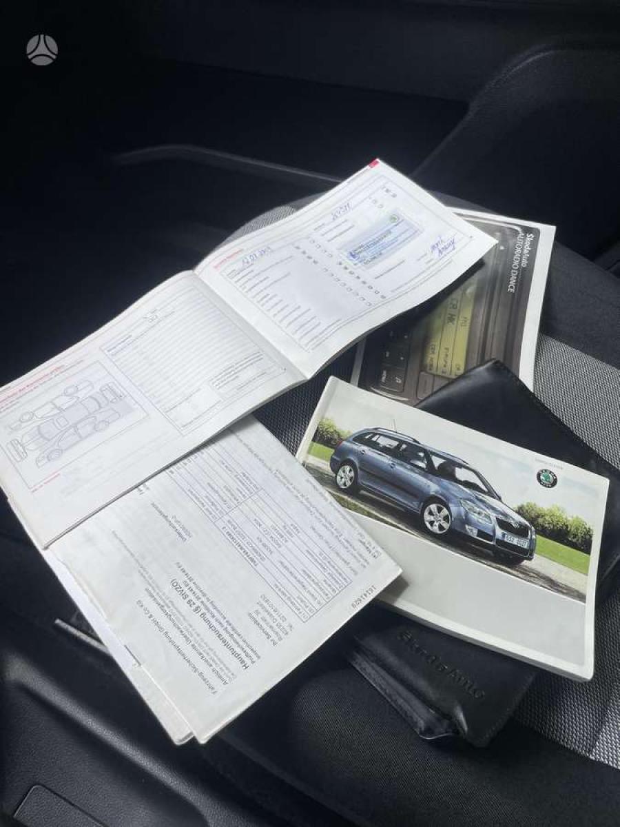 Black Skoda Fabia 2010 in Vilnius, with an engine capacity of 1.42 L and mileage of 363 thousand km for 1699 €, photo 17 on AUTOMOTO.COM.LV