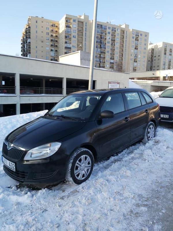 Melns Skoda Fabia 2011 Viļņa, ar dzinēja tilpumu 1.20 L un nobraukumu 194 tūkst. km par 1800 €, foto 1 vietnē AUTOMOTO.COM.LV