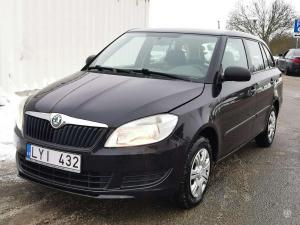 Melns Skoda Fabia 2011 Viļņa, ar dzinēja tilpumu 1.20 L un nobraukumu 193 tūkst. km par 1500 €, foto  vietnē AUTOMOTO.COM.LV