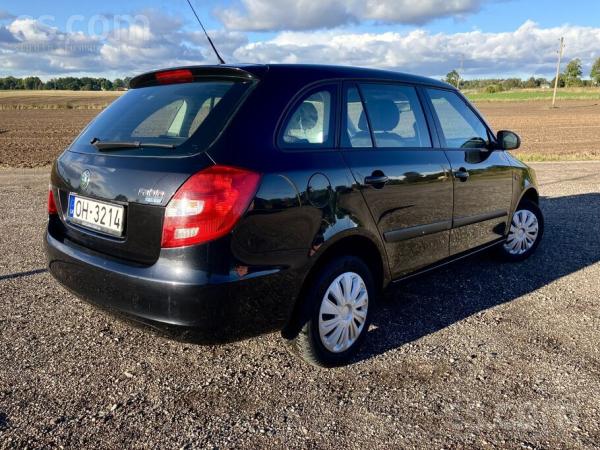 Melns Skoda Fabia 2011 Talsi, ar dzinēja tilpumu 1.40 L un nobraukumu 236 tūkst. km par 3999 €, foto 3 vietnē AUTOMOTO.COM.LV