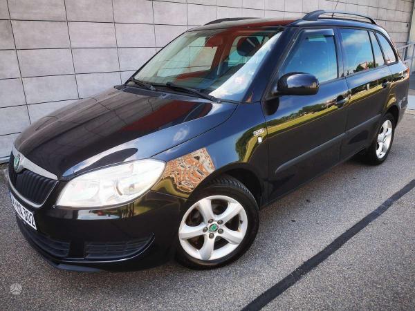 Melns Skoda Fabia 2011 Klaipėda, ar dzinēja tilpumu 1.60 L un nobraukumu 171 tūkst. km par 3350 €, foto 1 vietnē AUTOMOTO.COM.LV