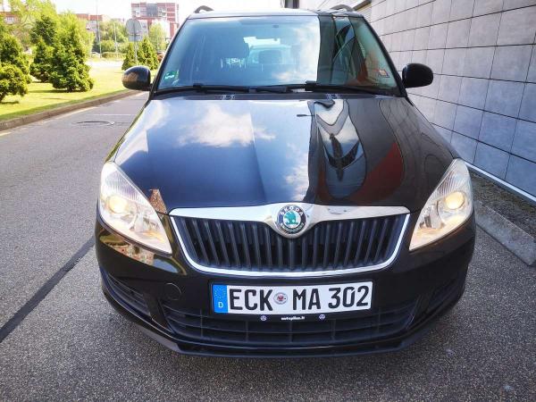 Melns Skoda Fabia 2011 Klaipėda, ar dzinēja tilpumu 1.60 L un nobraukumu 171 tūkst. km par 3350 €, foto 2 vietnē AUTOMOTO.COM.LV