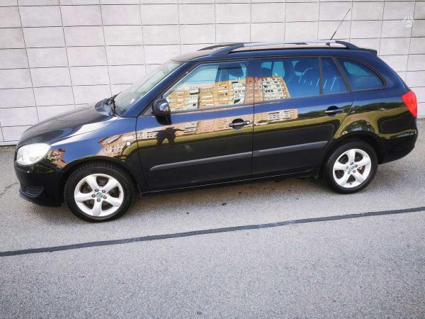 Melns Skoda Fabia 2011 Klaipėda, ar dzinēja tilpumu 1.60 L un nobraukumu 171 tūkst. km par 3350 €, foto 7 vietnē AUTOMOTO.COM.LV