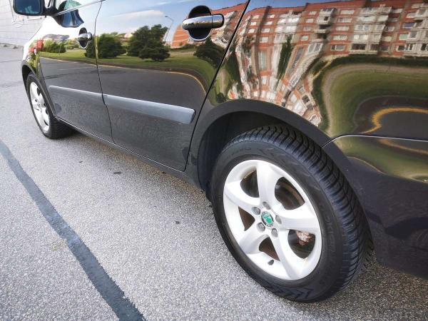 Melns Skoda Fabia 2011 Klaipėda, ar dzinēja tilpumu 1.60 L un nobraukumu 171 tūkst. km par 3350 €, foto 9 vietnē AUTOMOTO.COM.LV