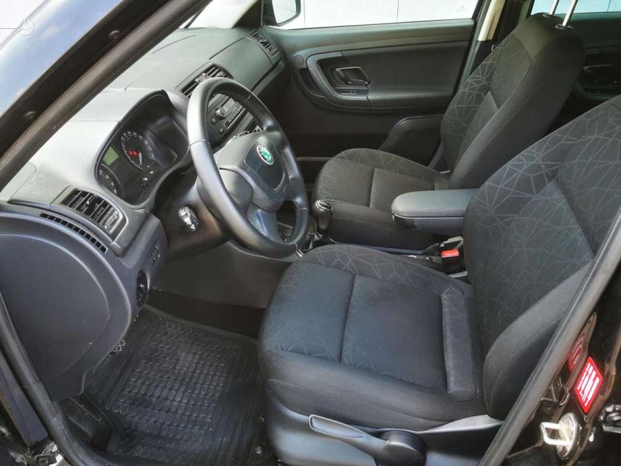 Melns Skoda Fabia 2011 Klaipėda, ar dzinēja tilpumu 1.60 L un nobraukumu 171 tūkst. km par 3350 €, foto 18 vietnē AUTOMOTO.COM.LV