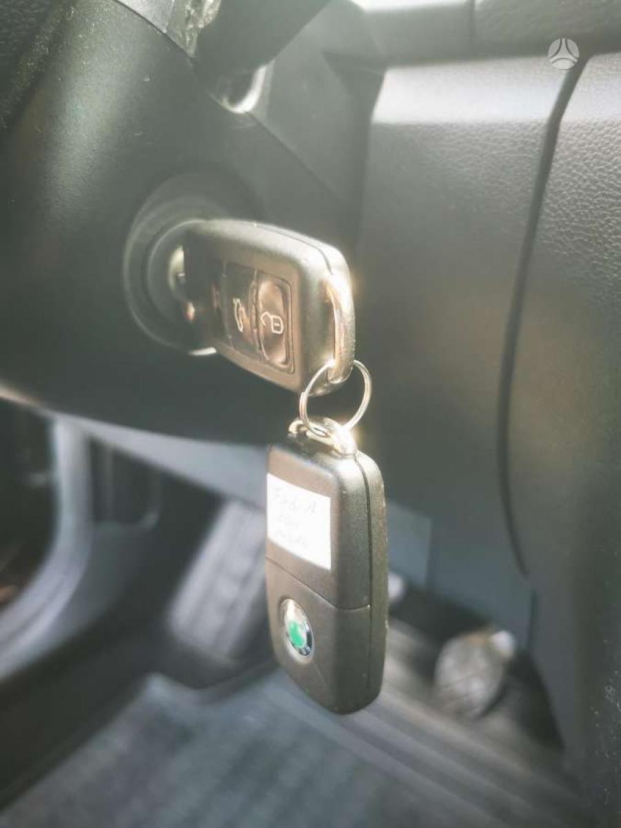 Melns Skoda Fabia 2011 Klaipėda, ar dzinēja tilpumu 1.60 L un nobraukumu 171 tūkst. km par 3350 €, foto 33 vietnē AUTOMOTO.COM.LV