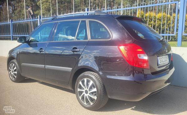 Melns Skoda Fabia 2011 Viļņa, ar dzinēja tilpumu 1.40 L un nobraukumu 205 tūkst. km par 2888 €, foto 2 vietnē AUTOMOTO.COM.LV