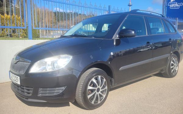 Melns Skoda Fabia 2011 Viļņa, ar dzinēja tilpumu 1.40 L un nobraukumu 205 tūkst. km par 2888 €, foto 3 vietnē AUTOMOTO.COM.LV
