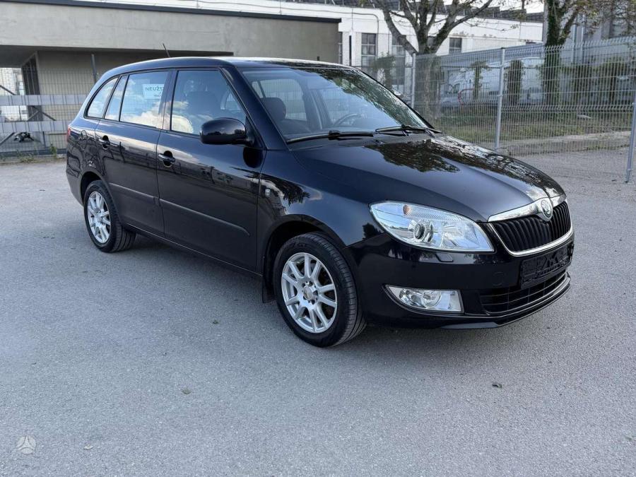 Melns Skoda Fabia 2011 Šauļi, ar dzinēja tilpumu 1.20 L un nobraukumu 254 tūkst. km par 2600 €, foto 9 vietnē AUTOMOTO.COM.LV