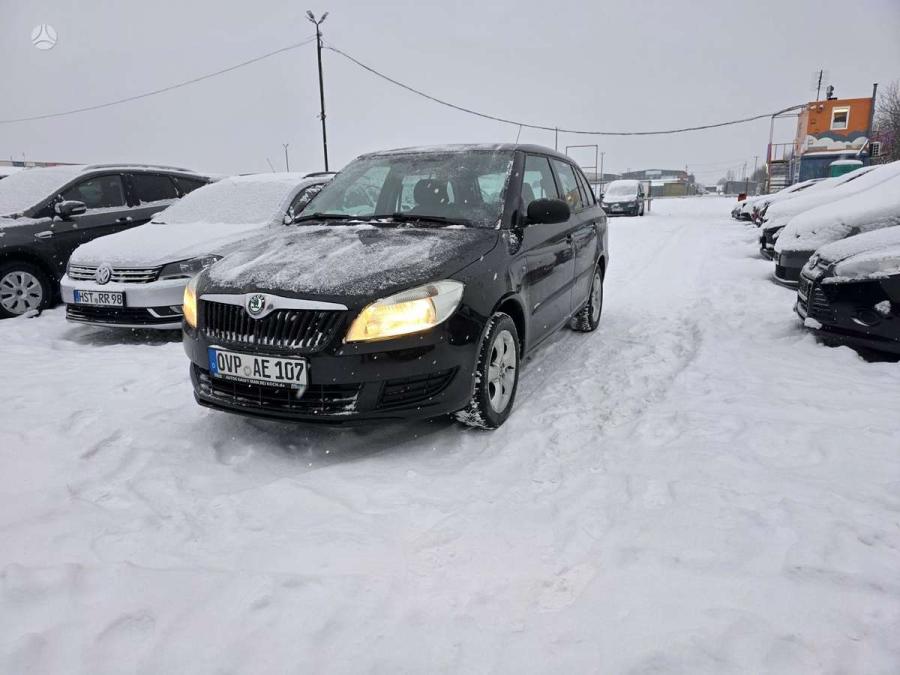 Melns Skoda Fabia 2012 Šauļi, ar dzinēja tilpumu 1.20 L un nobraukumu 172 tūkst. km par 2650 €, foto 1 vietnē AUTOMOTO.COM.LV