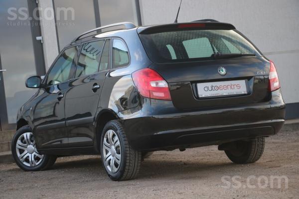 Melns Skoda Fabia 2012 Tukums, ar dzinēja tilpumu 1.60 L un nobraukumu 216 tūkst. km par 3568 €, foto 3 vietnē AUTOMOTO.COM.LV