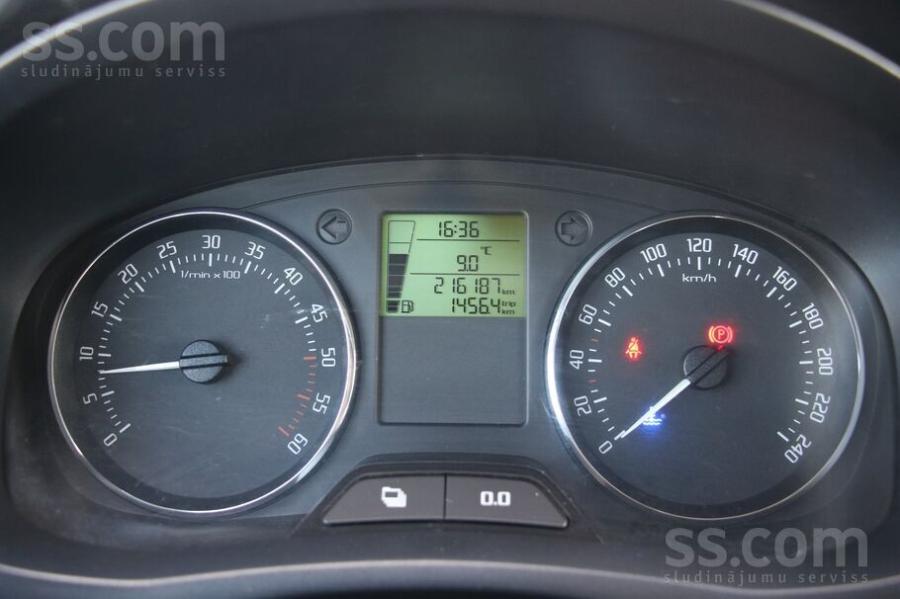Melns Skoda Fabia 2012 Tukums, ar dzinēja tilpumu 1.60 L un nobraukumu 216 tūkst. km par 3568 €, foto 21 vietnē AUTOMOTO.COM.LV