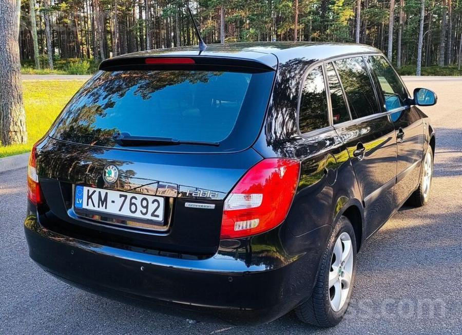 Melns Skoda Fabia 2012 Rīga, ar dzinēja tilpumu 1.20 L un nobraukumu 227 tūkst. km par 2895 €, foto 6 vietnē AUTOMOTO.COM.LV