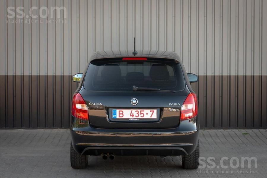 Melns Skoda Fabia 2013 Talsi, ar dzinēja tilpumu 1.40 L un nobraukumu 148 tūkst. km par 6490 €, foto 6 vietnē AUTOMOTO.COM.LV