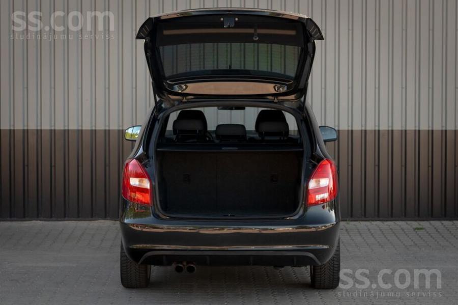 Melns Skoda Fabia 2013 Talsi, ar dzinēja tilpumu 1.40 L un nobraukumu 148 tūkst. km par 6490 €, foto 7 vietnē AUTOMOTO.COM.LV