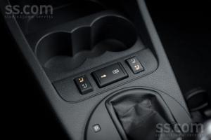 Melns Skoda Fabia 2013 Talsi, ar dzinēja tilpumu 1.40 L un nobraukumu 148 tūkst. km par 6490 €, foto 22 vietnē AUTOMOTO.COM.LV