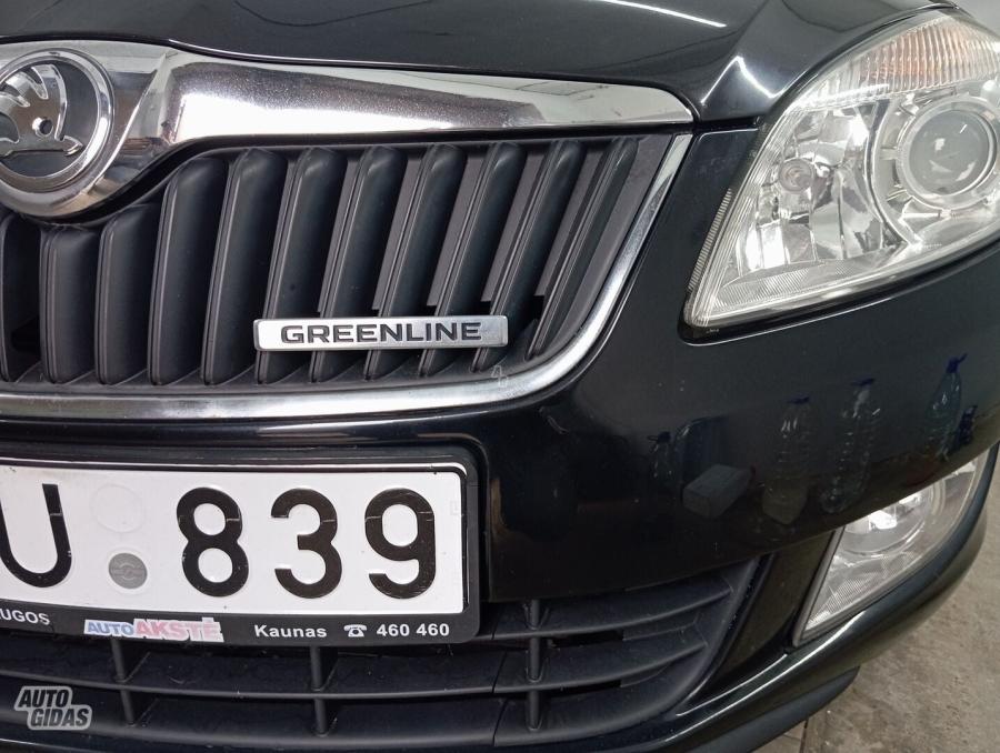 Black Skoda Fabia 2013 in Panevezys, with an engine capacity of 1.20 L and mileage of 304 thousand km for 2650 €, photo 7 on AUTOMOTO.COM.LV