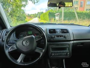Black Skoda Fabia 2013 in Panevezys, with an engine capacity of 1.20 L and mileage of 304 thousand km for 2650 €, photo 10 on AUTOMOTO.COM.LV